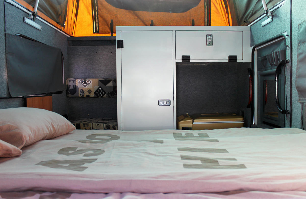 Budget Toyota Bushcamper 4x4 Camper mieten in Namibia