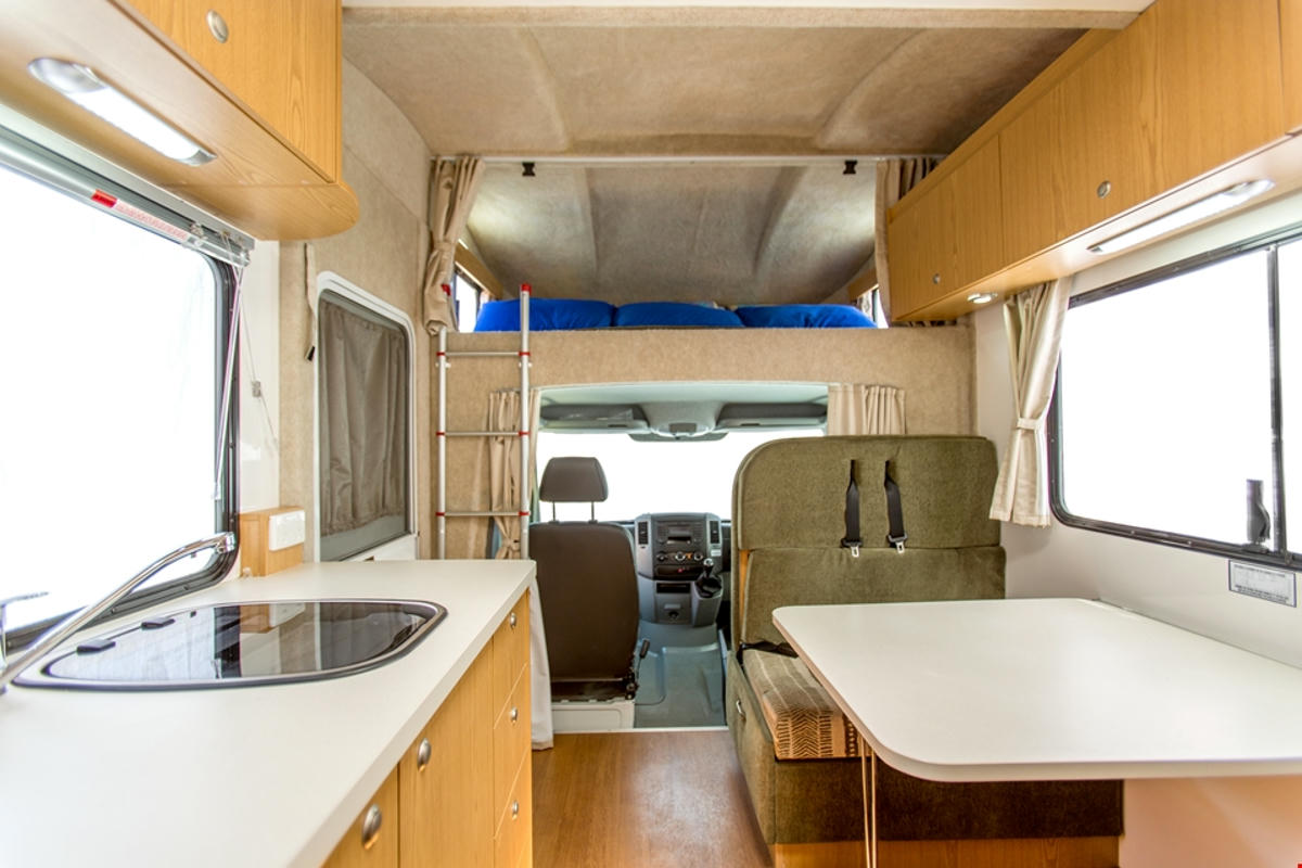 Apollo Motorhomes Euro Camper | Neuseeland