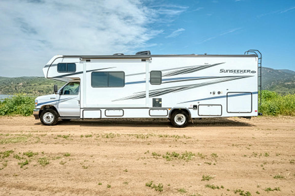 Mighty US Class C Family Sleeper | USA