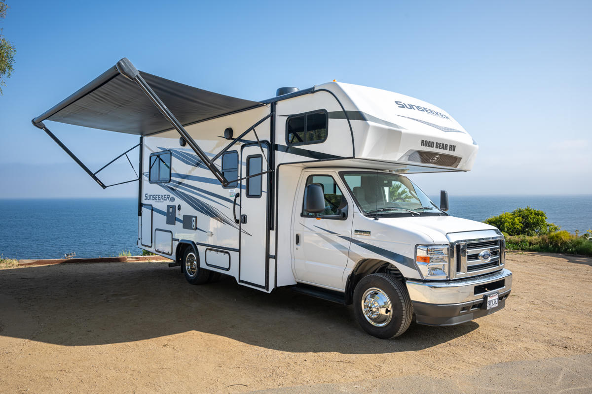 Saver 4 Class C 23-31 | Road Bear RV | USA
