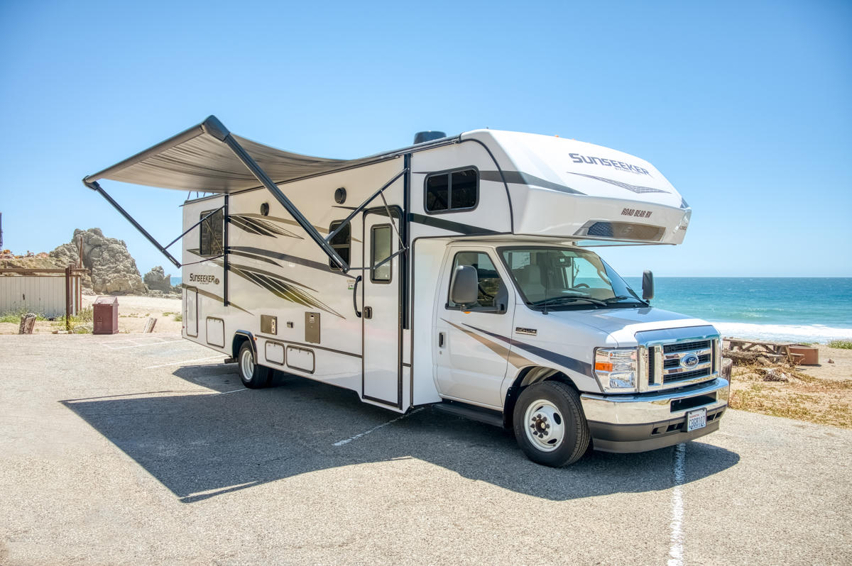 Class C 29-31' (R) | Road Bear RV | USA